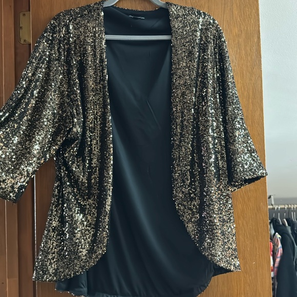 Cable & Gauge | Tops | Black And Gold Cardigan Style Overlay | Poshmark